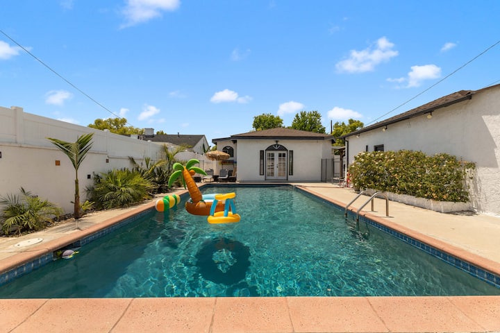 4br Pool Oasis • Game Room • Gym • Near Universal - Los Angeles, CA