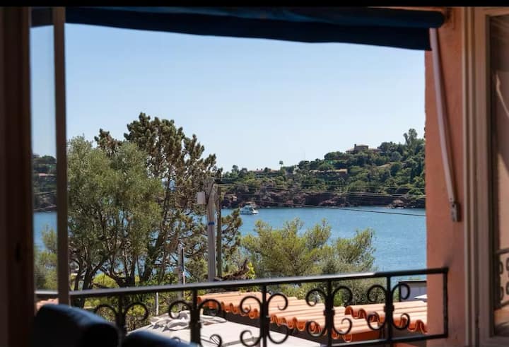 Face à La Mer - Théoule-sur-Mer