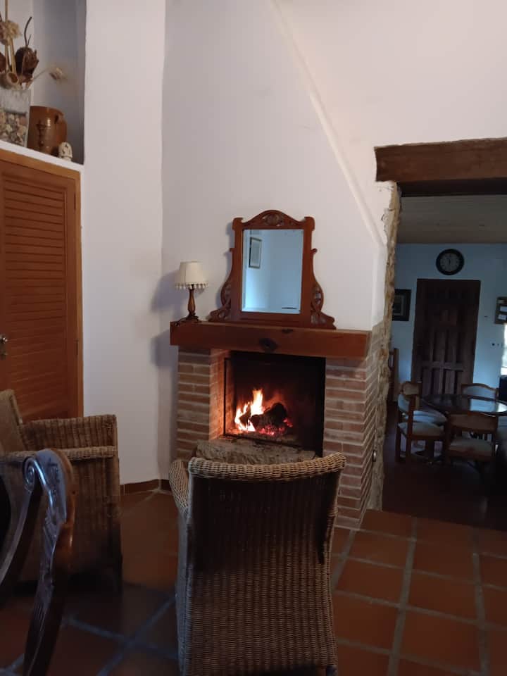 Casa En Un Paraje Natural Alojamientos Y Eventos - Bolbaite