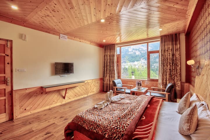 The Applewood Cottage -Manali | 8br By Homeyhuts - Manali