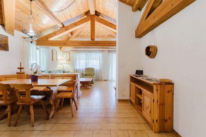 La Mansarda Di Nonna Delfa - Madonna di Campiglio