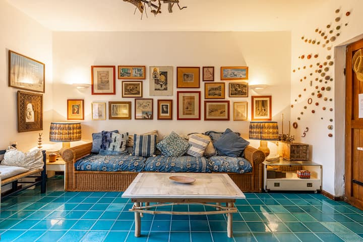 Stintino: Artistic Home Steps From La Pelosa - Stintino