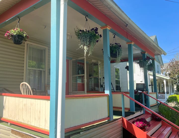 The Falls Guest House - Ithaca, NY