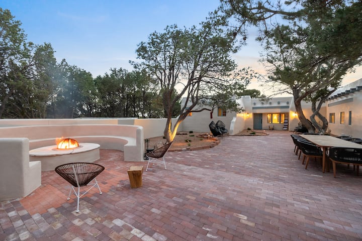 Casa De Ice | 6bed, 17acres, Wellness Retreat - New Mexico