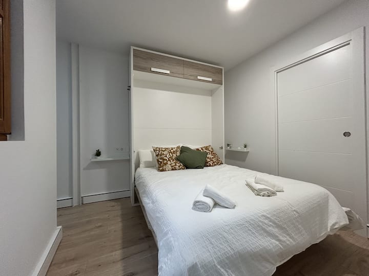 1. Hiri Zahar Suites - Durango, España