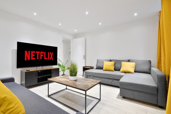 Heart Of Paris-2br-6p-le Marais 8 With Netflix - Estación de París Norte