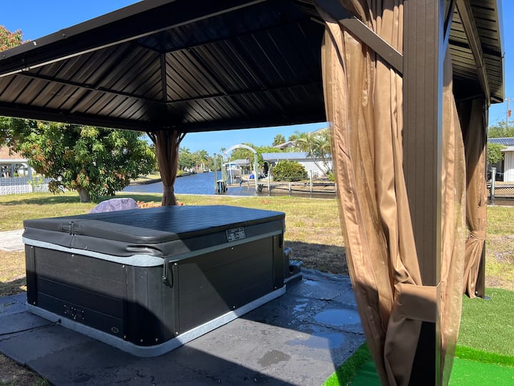 Waterfront Sunset Rv Oasis - Fort Myers, FL