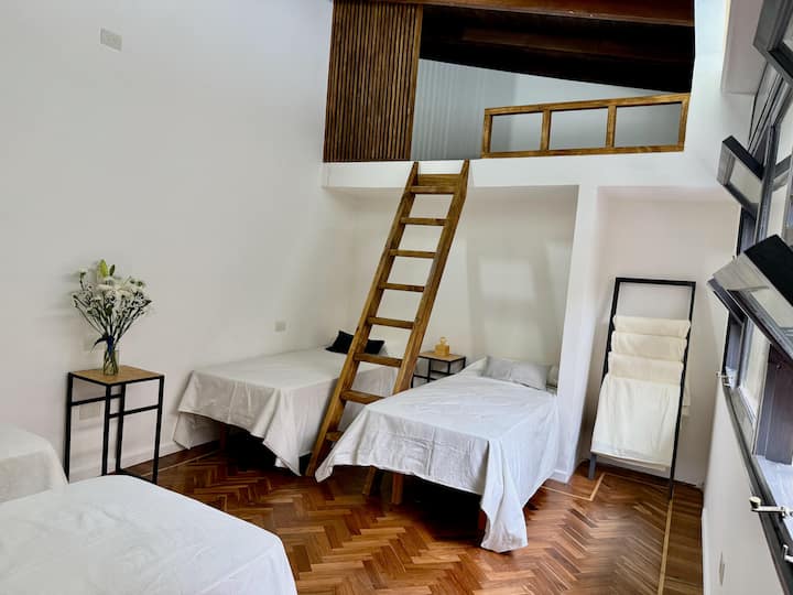 Cama / Hab. Comp. Con Altillo (5 Pers.) 1 - Salta