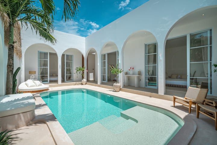 Exquisite Tropical 3 Bedrooms Villa In Canggu - Indonésie