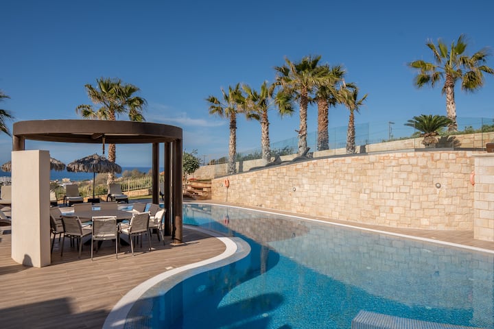 Bliss Villa 4 With Private Swimming Pool - Hersonissos