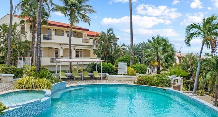 Stunning Ocean View 2bd Apt In Royal Palm Resort - Curaçao