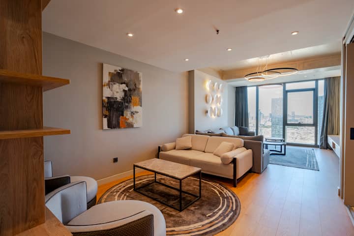The Crown Jewel Suite : 2br + 2bath Highrise Views - Istanbul