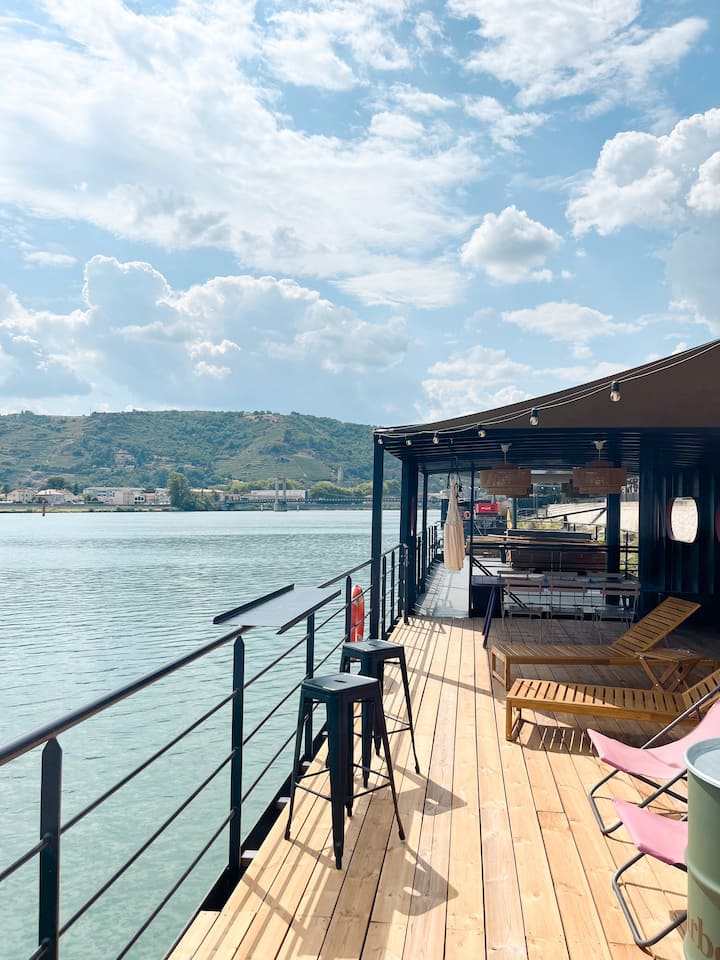 Matelot : 2 Chambres Et Terrasse Sur La Péniche - Tournon-sur-Rhône