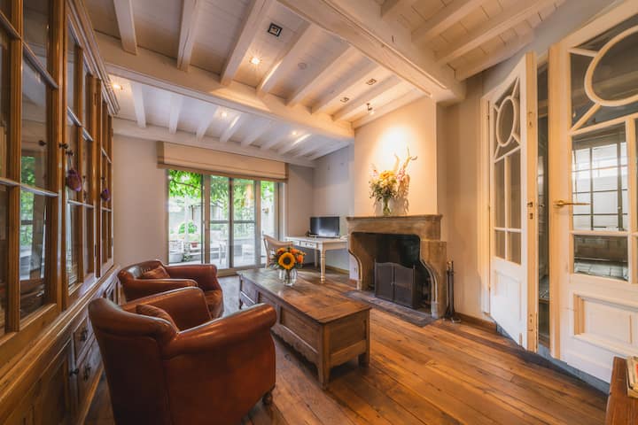 Quadr Ground Floor Cottage Bath Courtyard - Brügge