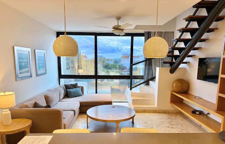 Penthouse 2 Bed, Private Roof, Central Location - Playa del Carmen