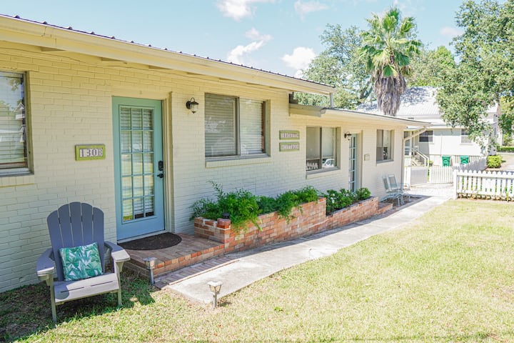 Drackett Cottage - Pass Christian, MS