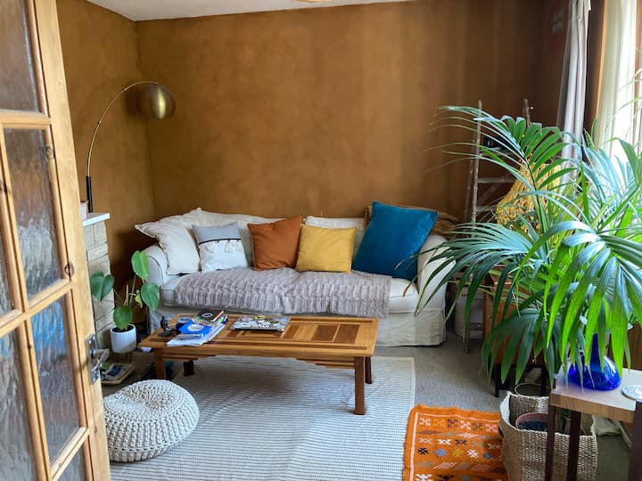 Quirky Arty House In Henbury, Bristol - Bristol