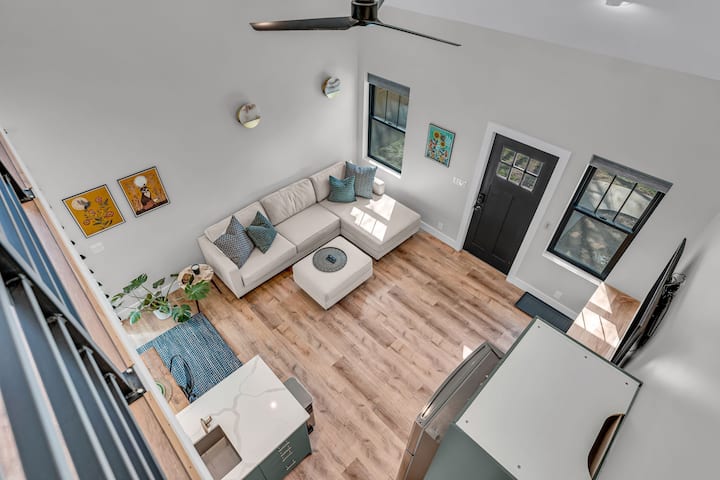 Barker Loft - Lawrence 1 Bedroom Escape - Lawrence, KS
