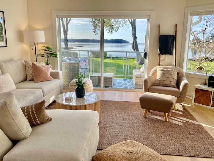 The Seaside - Beachfront Relaxation - 2 Kings - Ac - Vancouver Island