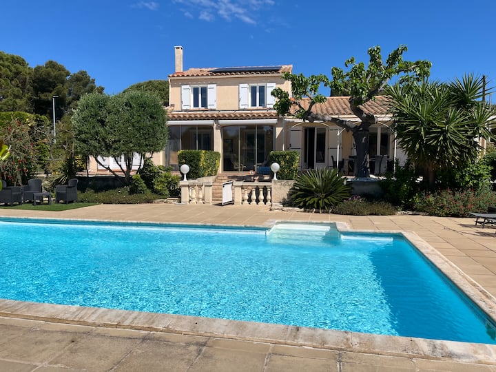 La Plage à Pied, Maison Familiale, Piscine Et Wifi - Martigues