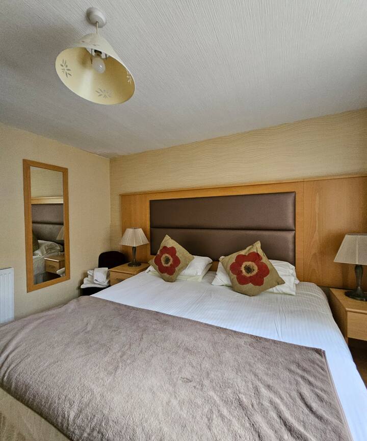 Station Hotel-double Room - Cullen