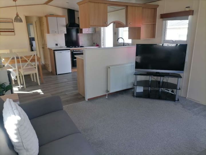 Woodmans - 3 Bedrooms With Decking Sleeps 4 - Hastings