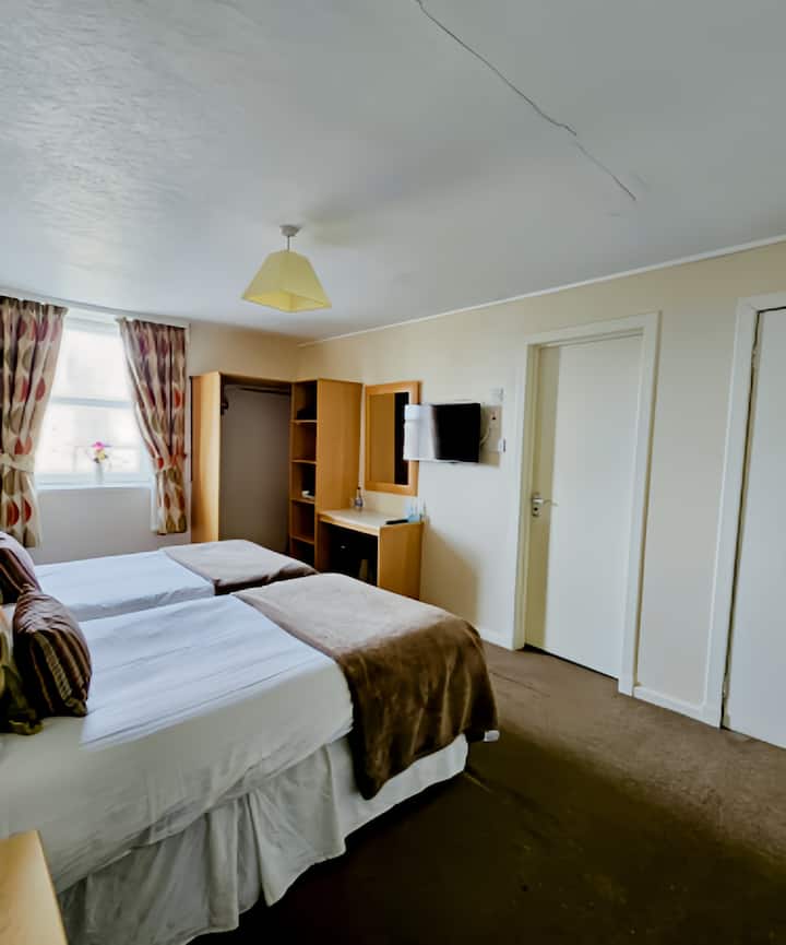 Station Hotel-twin Room - Cullen