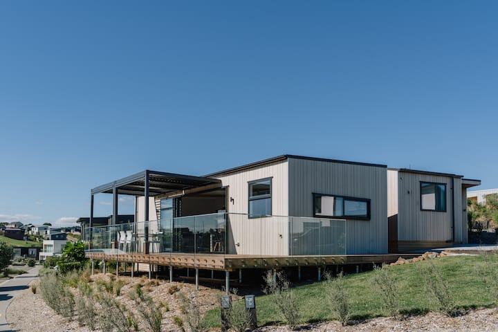 Matai Rise Rangitahi - Raglan