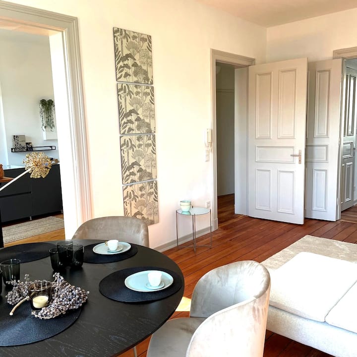 Charmanter Heller Historischer Altbau + Stellplatz - Hambourg