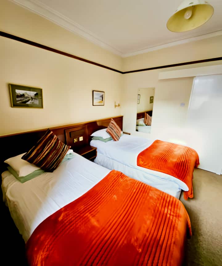 Station Hotel-twin Room - Cullen