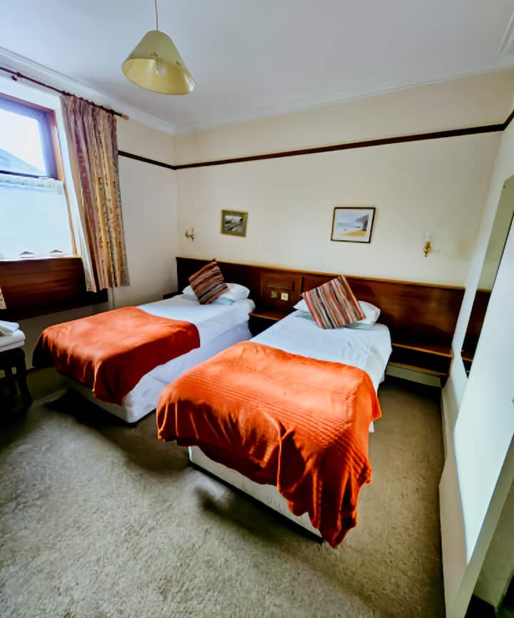 Station Hotel-twin Room - Cullen