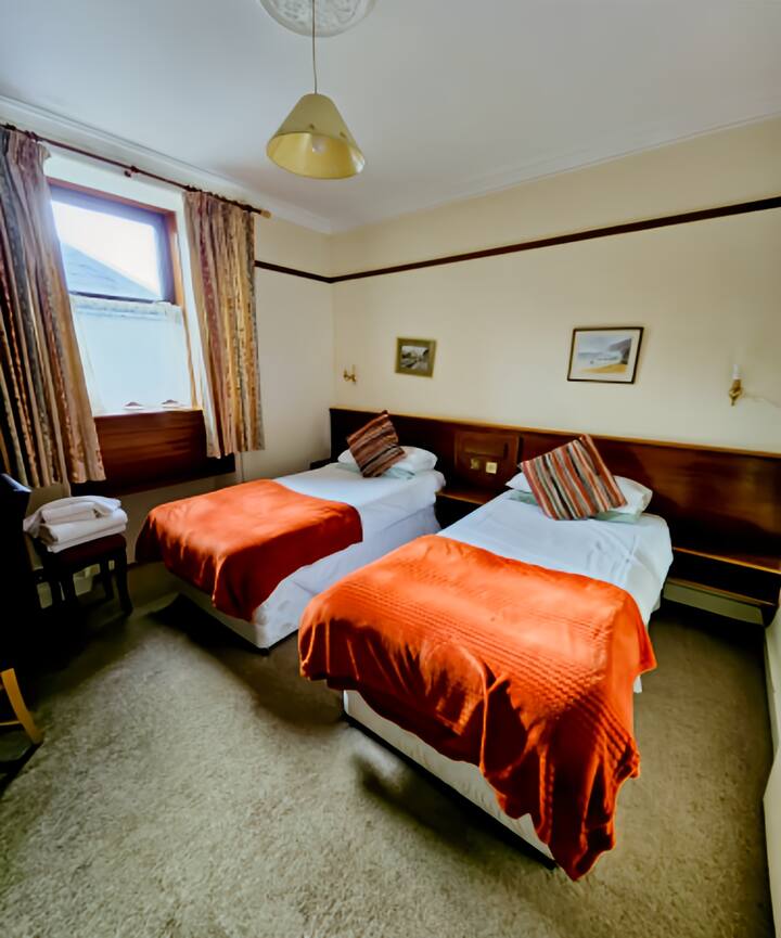 Station Hotel-twin Room - Cullen