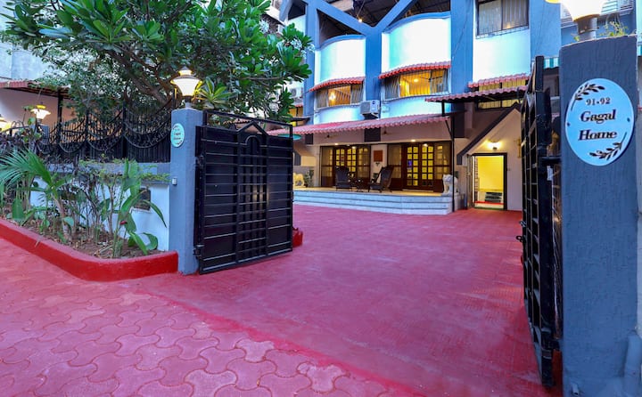 Ethnic 5 Bedroom Villa - Backyard Bbq, Pool Table - Mumbai