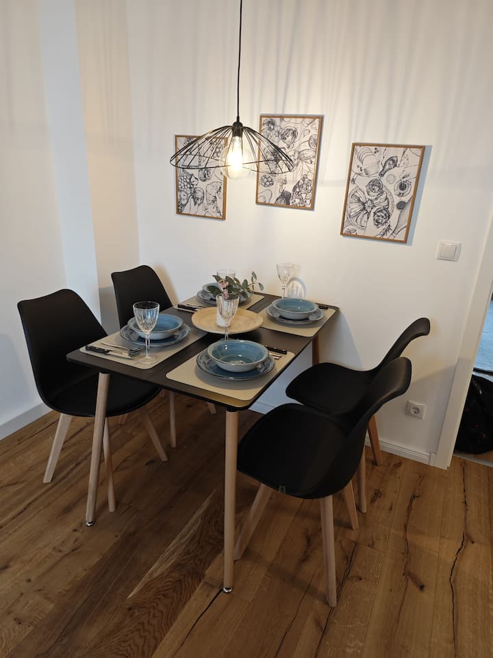 Gemütliche 2 Zim.-wohnung Mit Fahrradstellplätzen - Koblenz