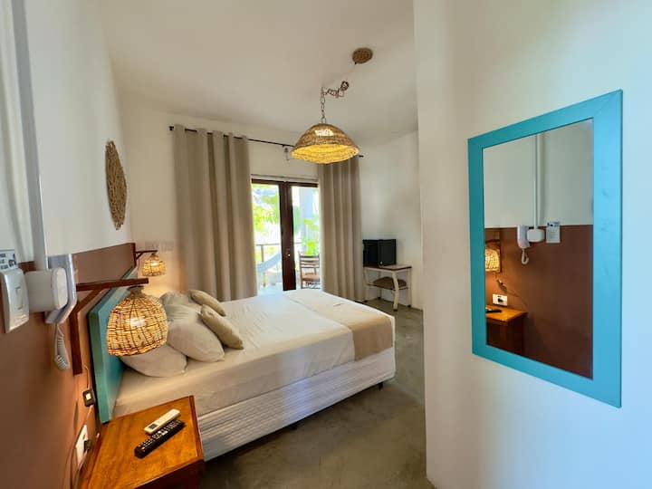 Suíte 1 Com Varanda - Casa Praiana - Guarujá