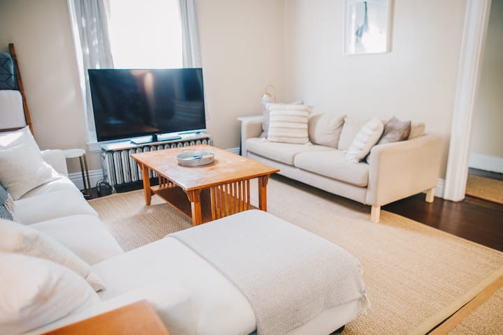 Elmwood Village Apartment - LECOM Harborcenter