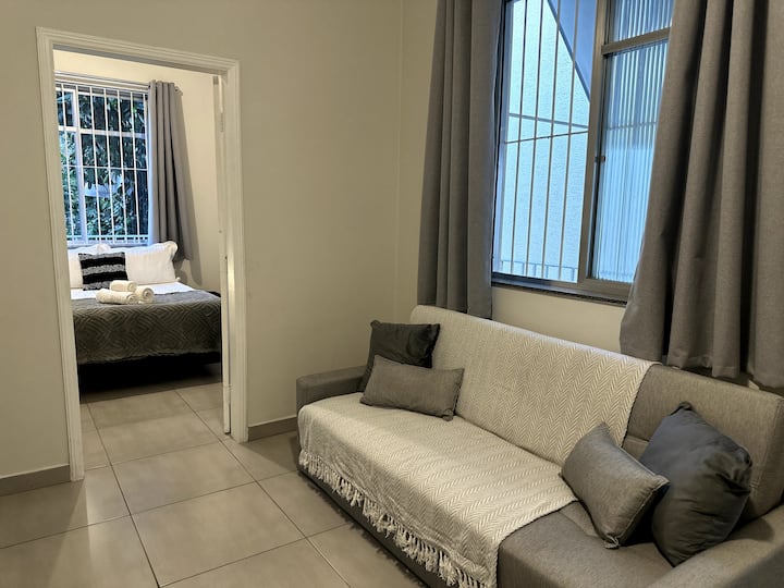 Ingá: Apt P/5, Com Conforto E Churrasqueira - Niterói