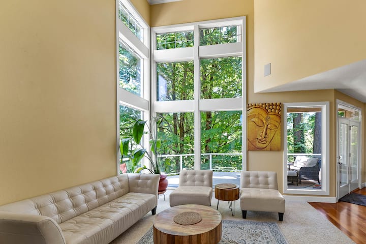 Portland Peaceful Retreat | Family & Work Hub - Gresham, OR