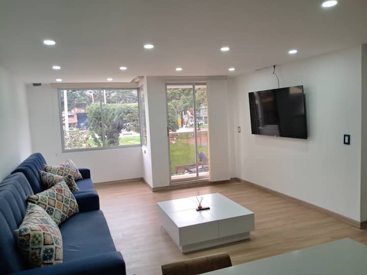 Alojamiento Con Buena Vista Y Balcón - Cota