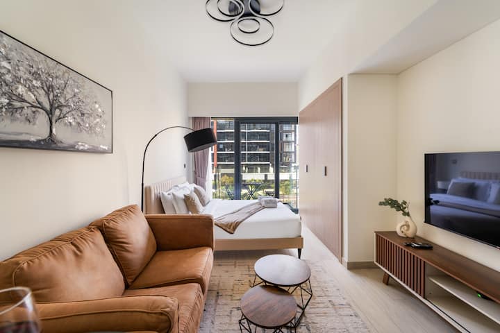 First Class | Studio | Urban Elegance - Émirats arabes unis