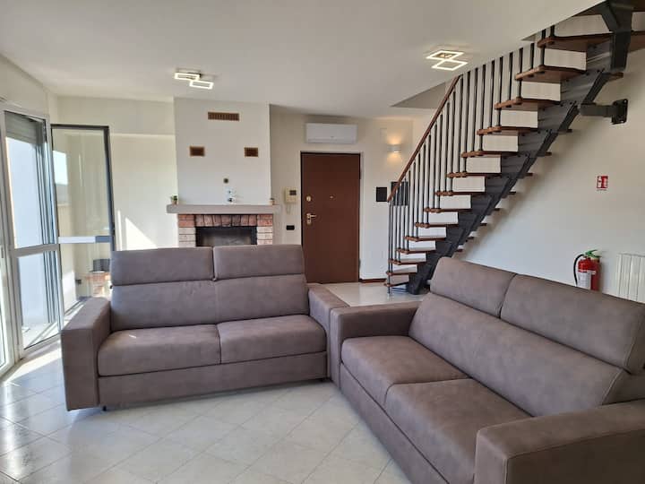 [M2 Famagosta] Panoramico Barona Duplex-penthouse - Milan