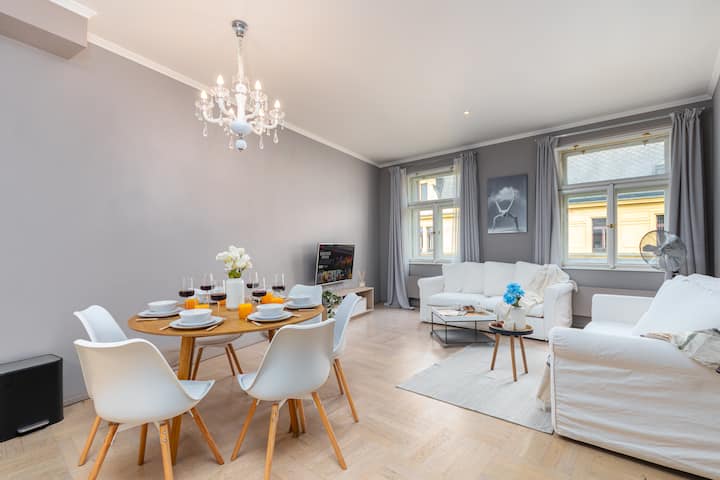 Old Town | Astronomical Clock | Wenceslas | Centre - 