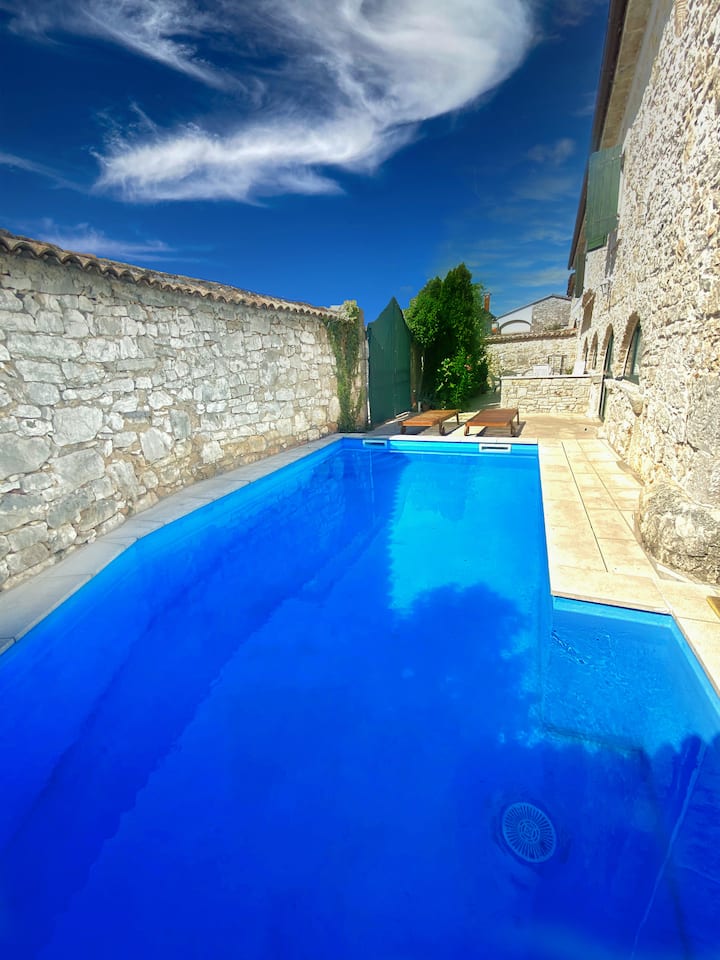 Istrian Villa With Pool Rose - Funtana