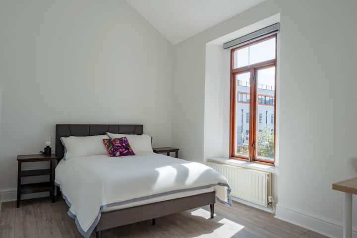 3 Min Walk To Sea｜ensuite｜new And Bright｜eblana D - Dún Laoghaire