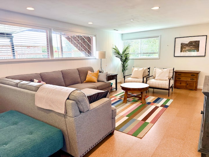 Adventure Nest Private Apartment - ベインブリッジアイランド, WA