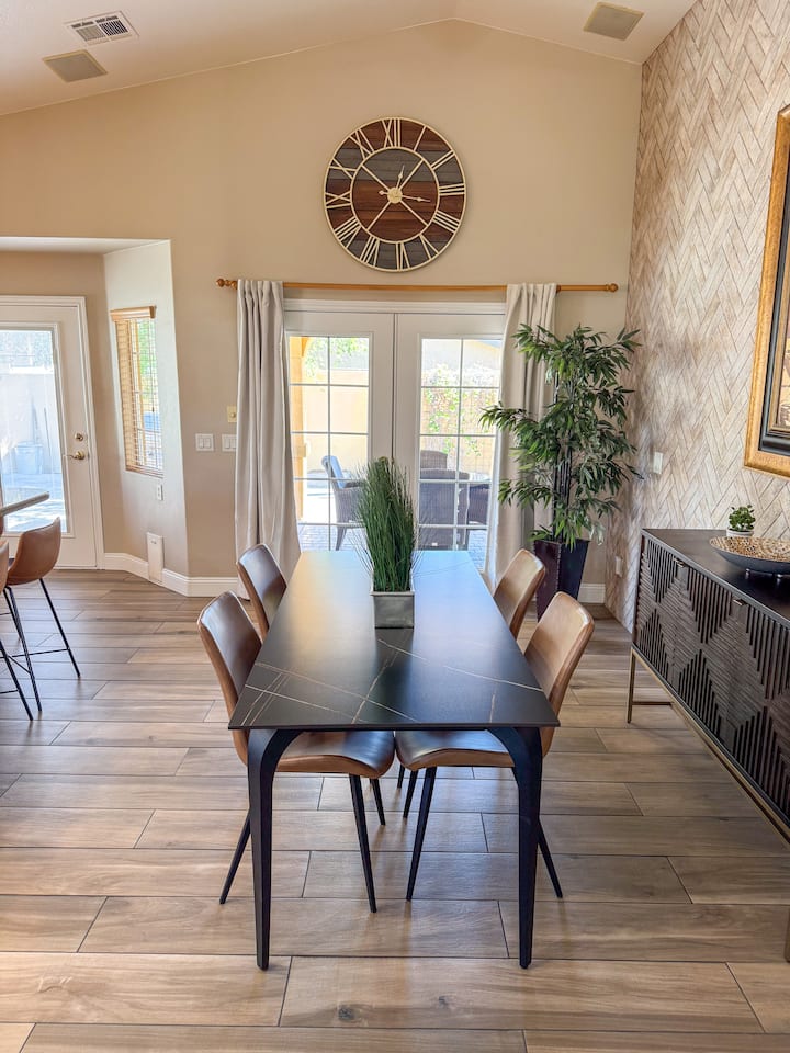 Sunset Haven - 15 Min From The Strip - Las Vegas, NV