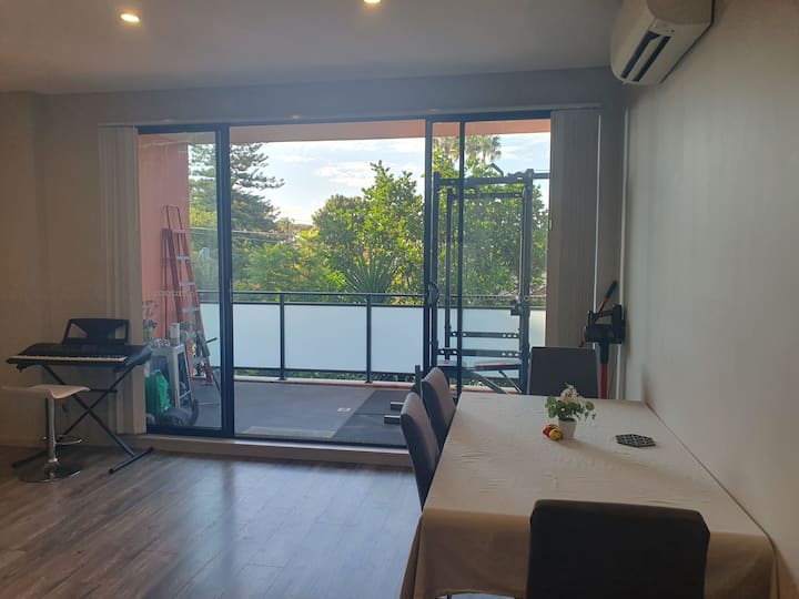 Adaptable & Modern: Gym, Tv & Mattresses Your Way - Strathfield