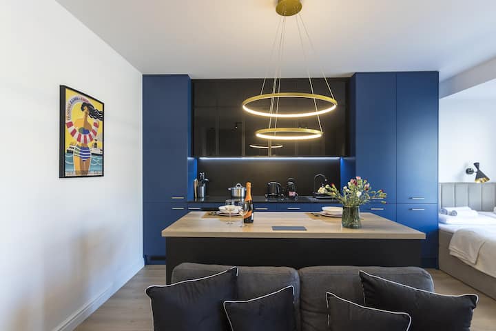 Nowoczesne Studio | Parking Podziemny | Nad Rzeką - Wrocław