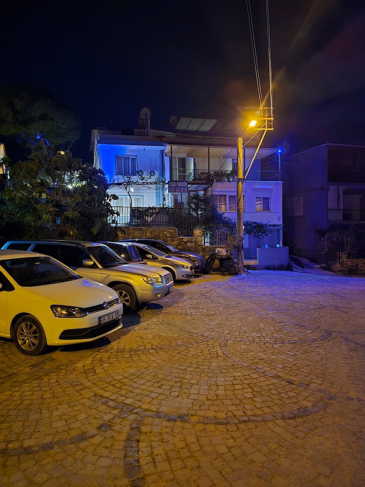 Cesmepansiyonnet 101 Nolu Oda Double Yataklı - Çeşme