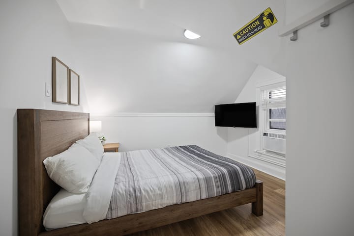Shadyside/pittsburgh @H Modern & Cozy Private Bd - Pittsburgh, PA